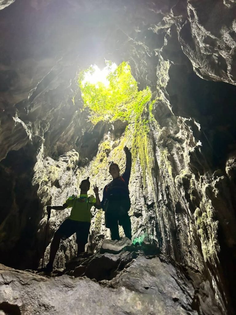 RAINFOREST CAVE ADVENTURE – AJ Borneo Tours & Travels